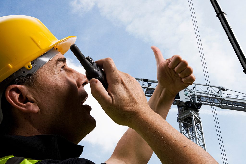 SVQ Level 2 Controlling Lifting Operations (Slinging/Signalling ...